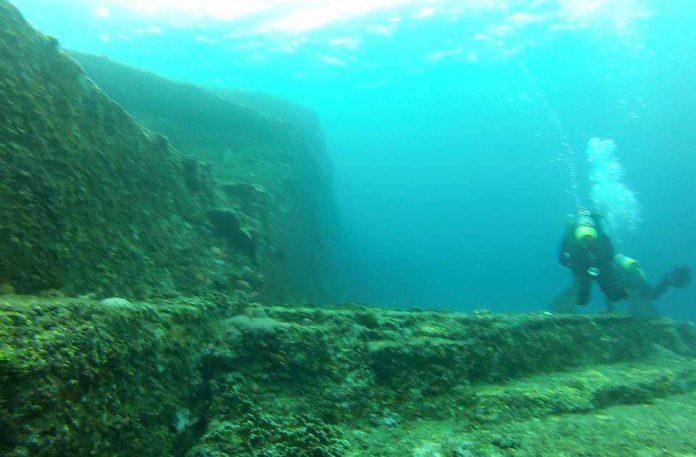 The Mystery of Japan's Yonaguni Monument: Documentary, Facts
