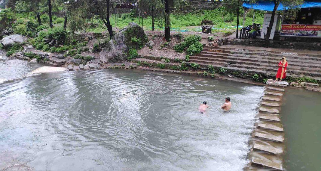 Sahastradhara Dehradun Travel Blog or Experience with Mysterioustrip